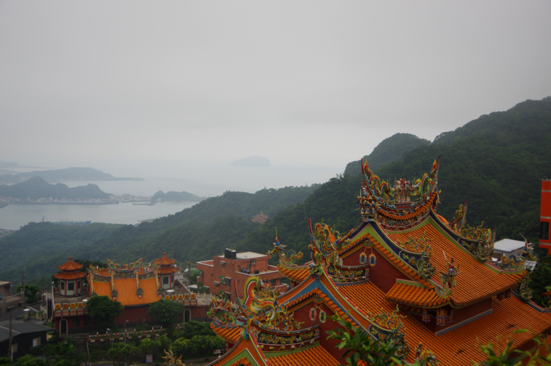 A Day Trip to Shifen, Jiufen, and Keelung | Living Life Crazy